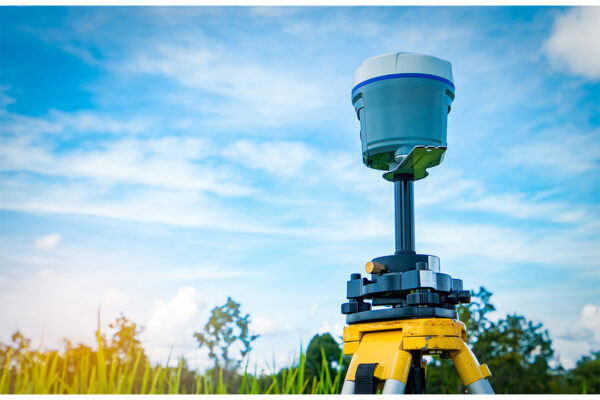 6 Best Handheld GPS for Surveying in 2024 | Trakkit GPS